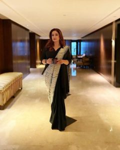 Pooja Bhatt Wiki, Weight, Age, Affairs, Bio & More - StarsWiki